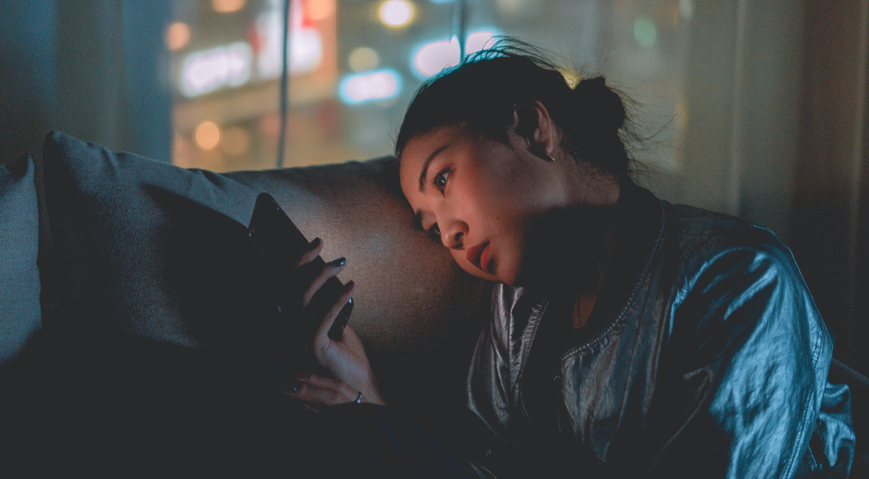 Hoe gevaarlijk is de sludge content hype op TikTok?